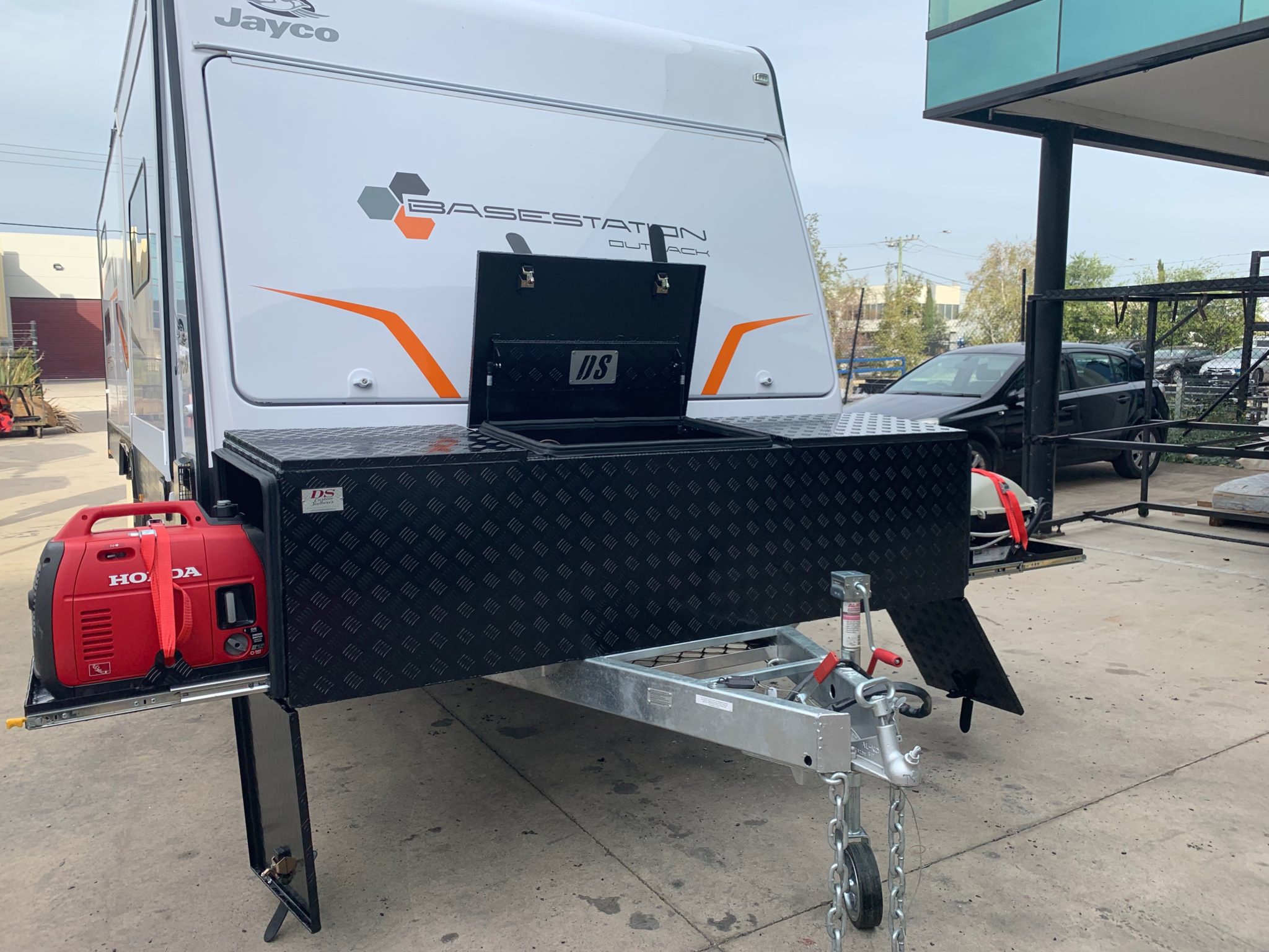 Caravan Storage & Accessories - DS Custom Toolboxes