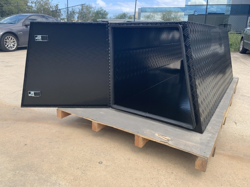 IMG_2011 - DS Custom Toolboxes