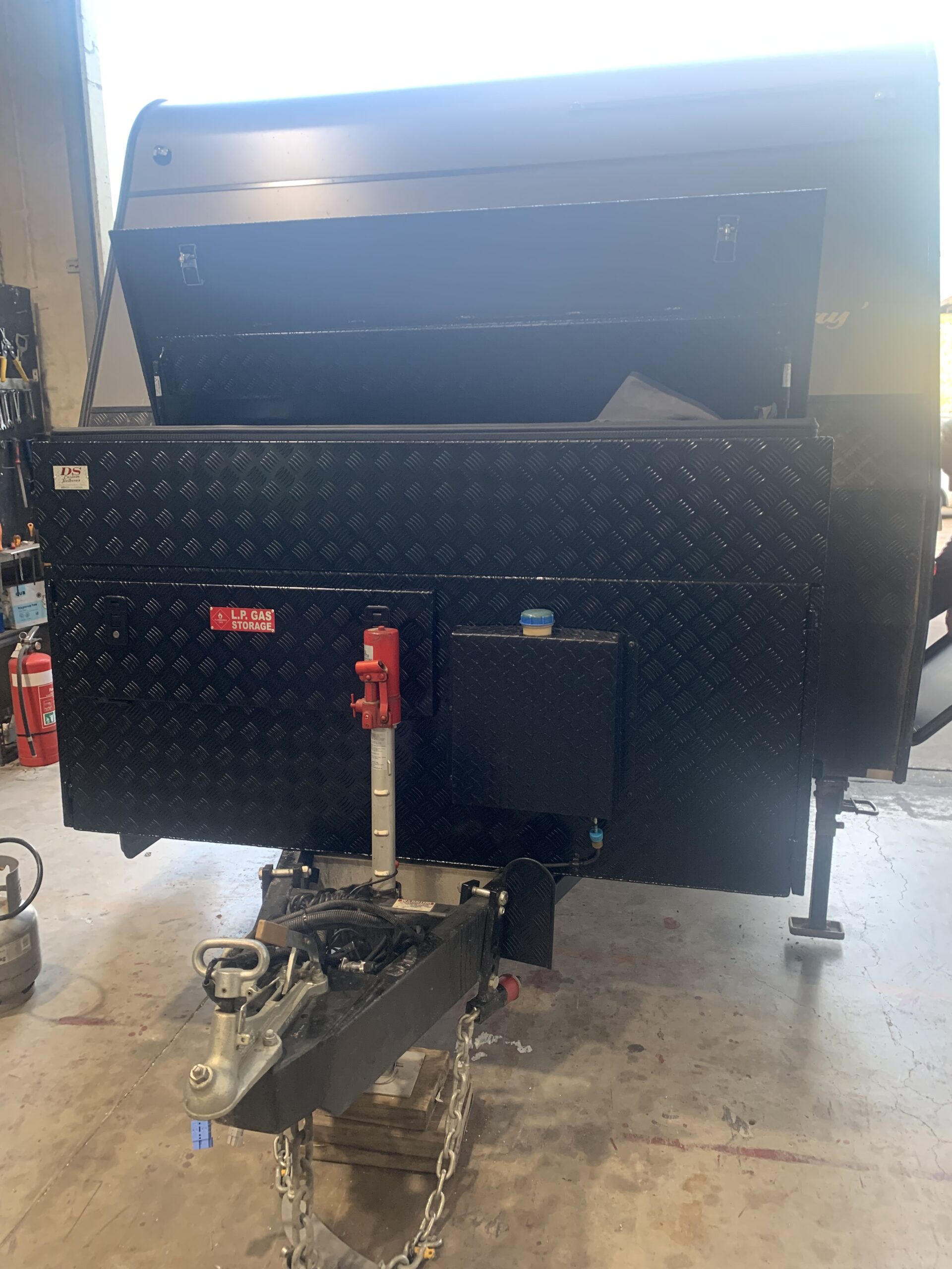 IMG_4902 - DS Custom Toolboxes